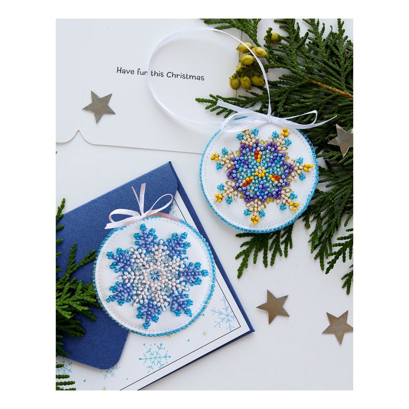 DIY Christmas tree toy kit "Small snowflake" | stitchery.shop