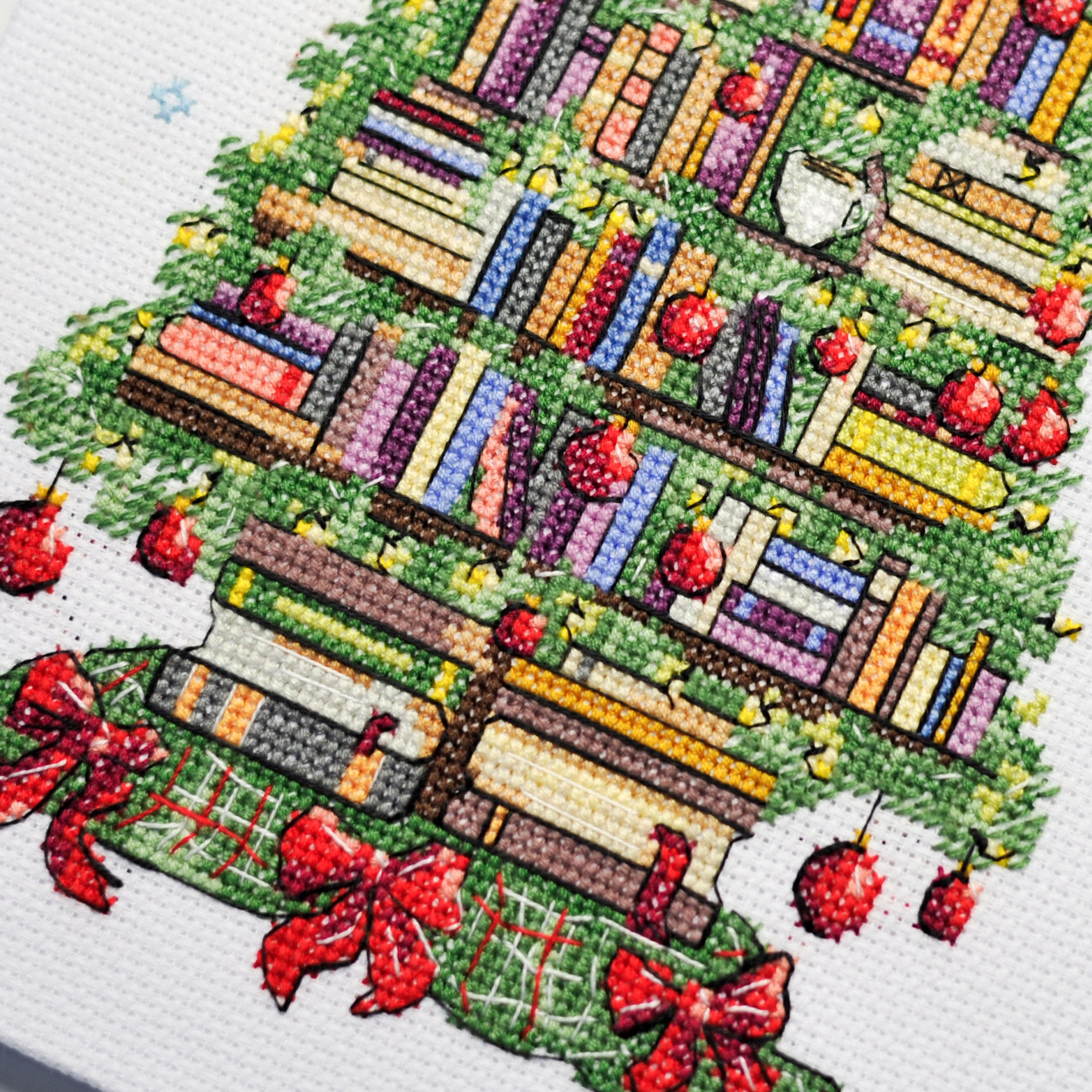 DIY Cross Stitch Kit "Reader's Christmas tree " 5.5x8.7 in | stitchery.shop